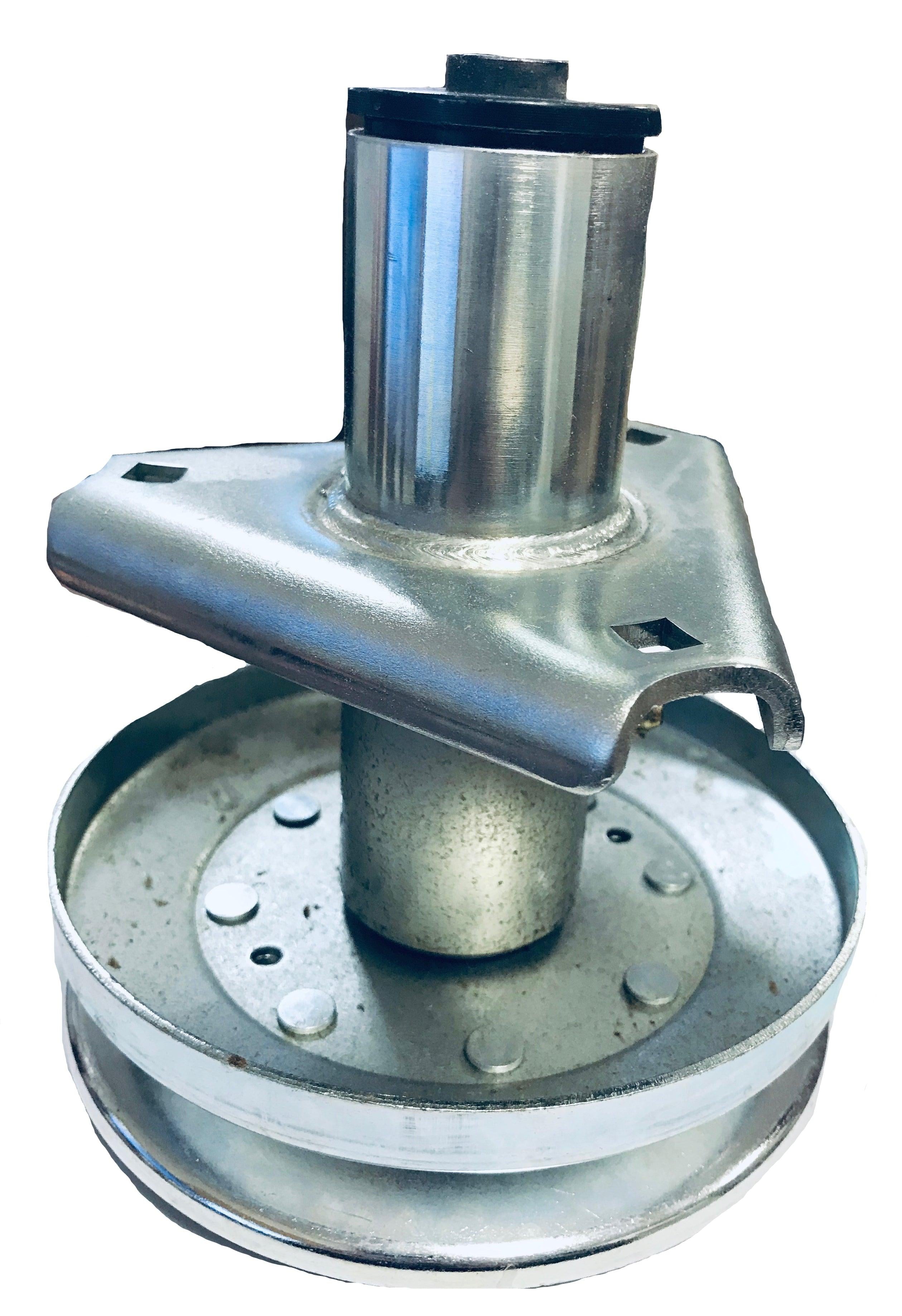 John Deere Original Equipment Spindle (SINGLE) - AM128048 – AGNLAWN.com